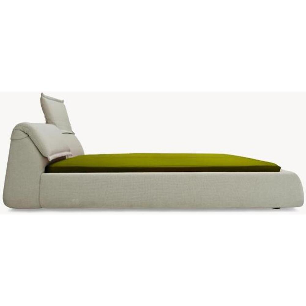 Highlands Bed by Moroso